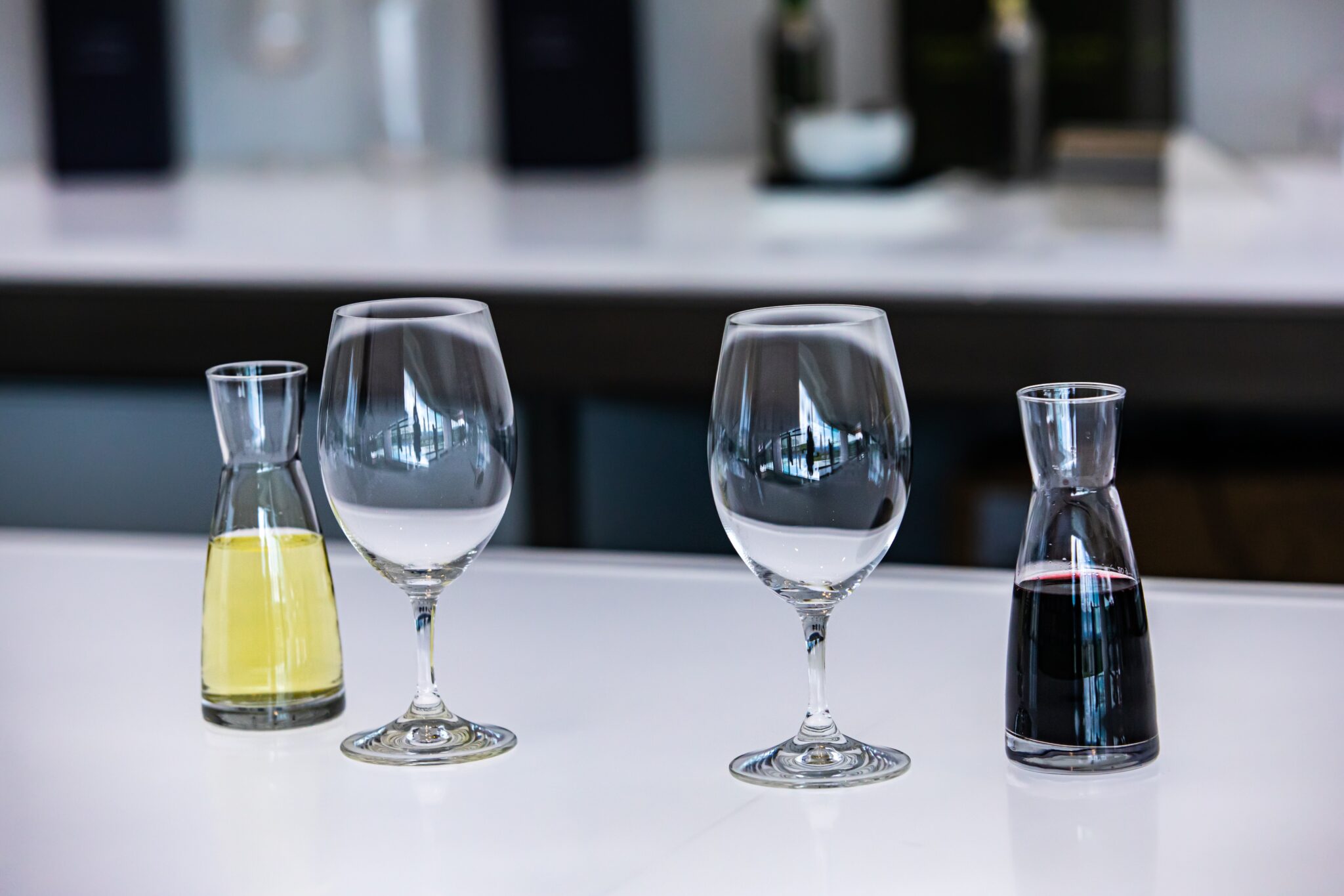 Test av vin på småflasker – hvitvin og rødvin – Det Gode Vinliv